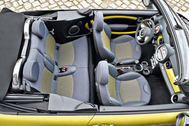 MINI Cabrio (2009) | Impresiones del interior - km77.com