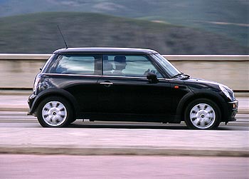 Mini One (2002) | Responde bien si se usa a menudo el cambio - km77.com