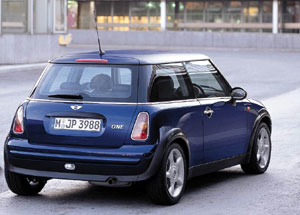 Mini One (2002) | Diferencias entre el One y el Cooper - km77.com