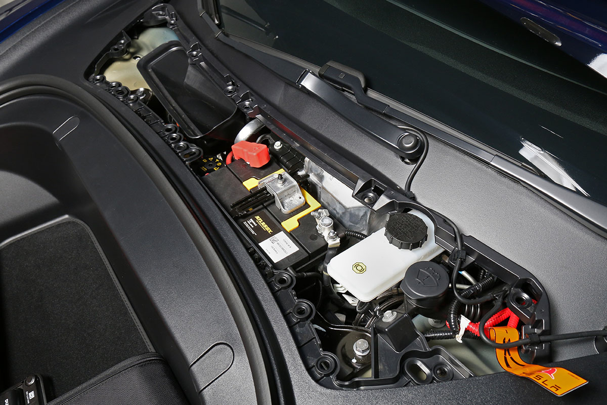 Estado de nuestro Tesla justo después de recogerlo - Revista KM77