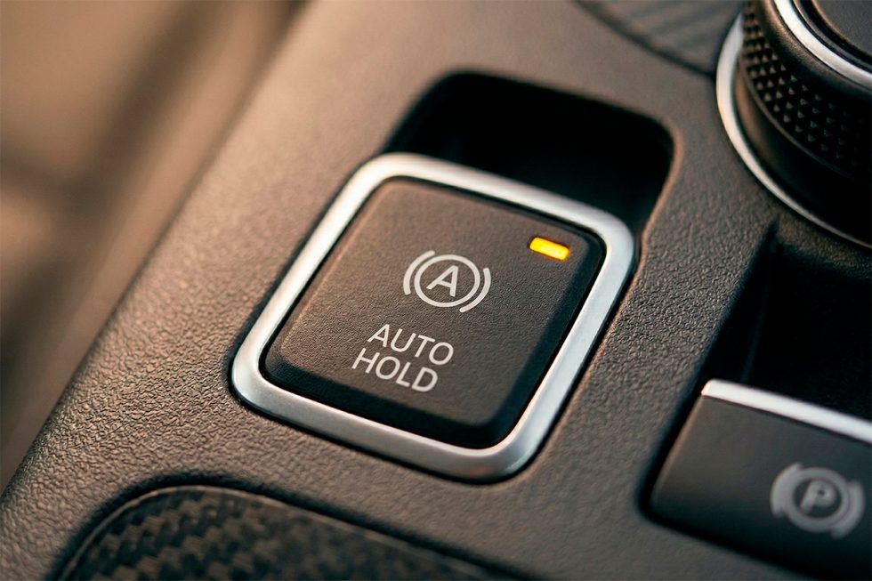 Función Auto Hold: qué es, cómo funciona y en qué situaciones resulta ...